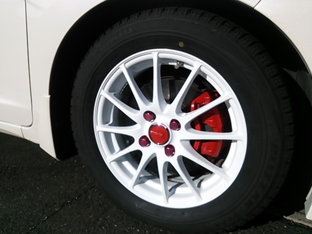 ホンダ フィットHV GP6 4WD | オーナーズカーインデックス | カスタマイズカー紹介 | コクピット 107 | お客さまの車高調、ドレスアップ、カスタマイズなど加工取付事例車両の紹介