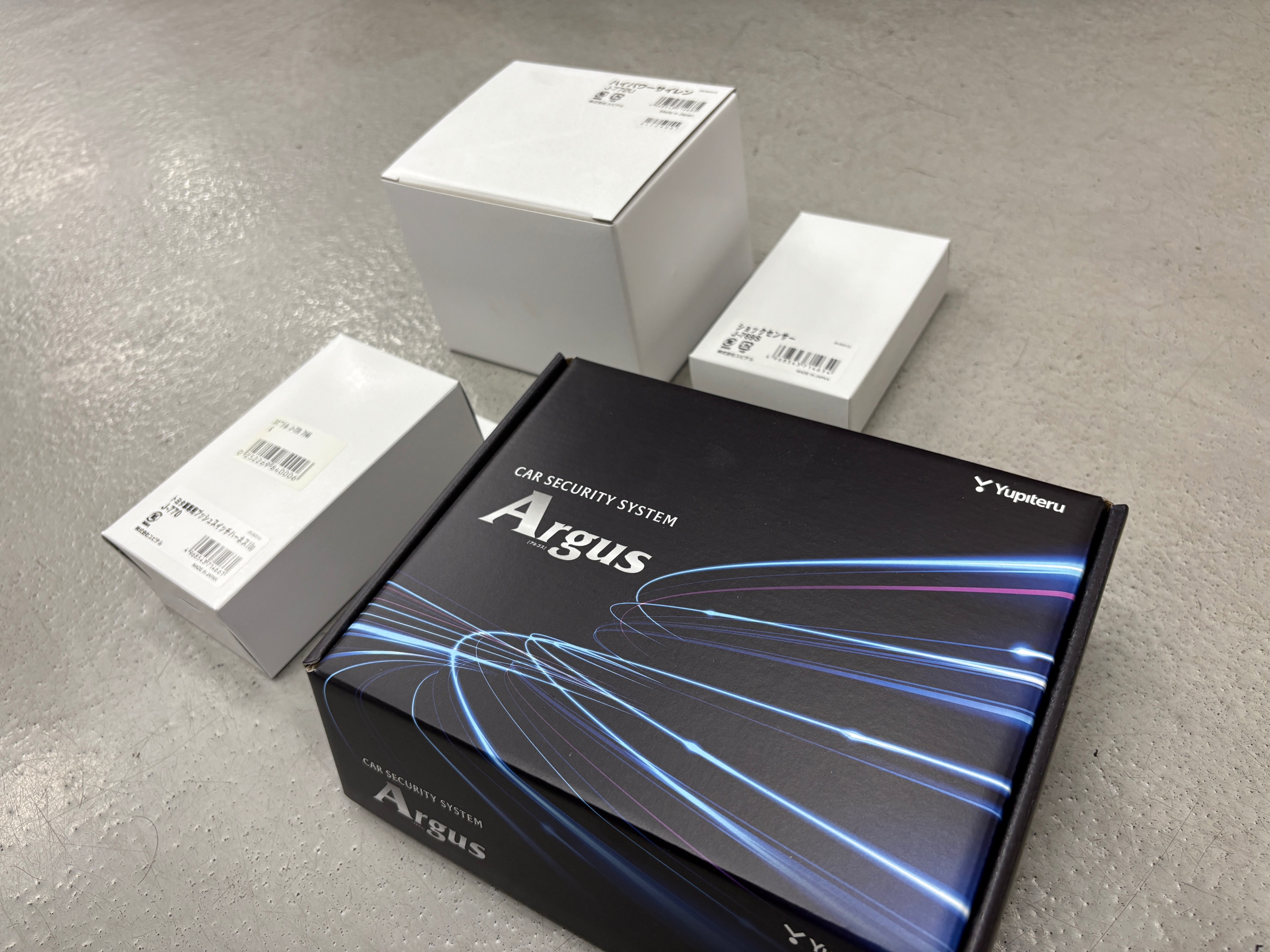 TOYOTA 8型HIACE Argus D1 | 取り付け事例 | コクピット21世田谷 | お店の取付加工事例紹介