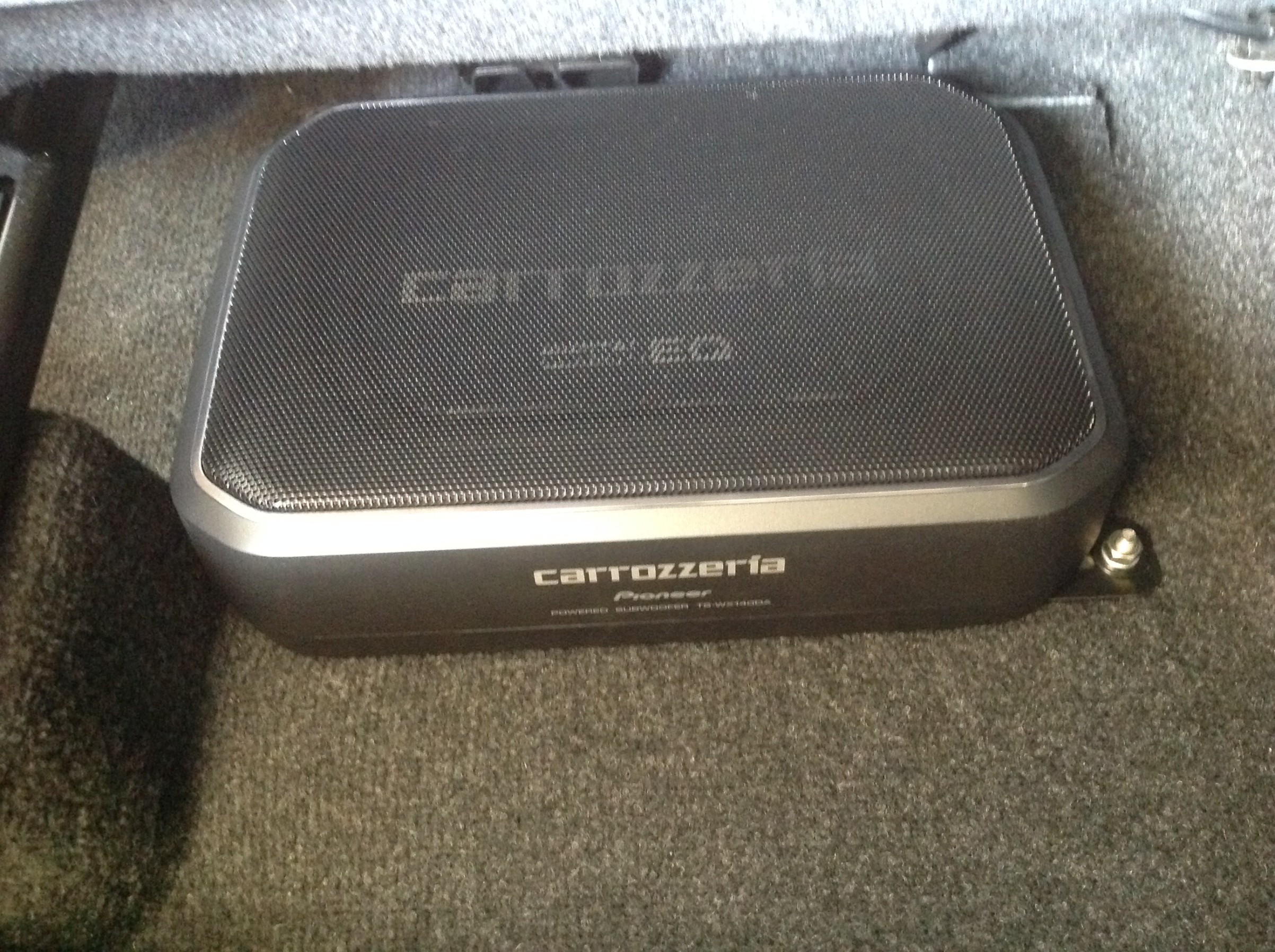 ZC33Sスイスポさんにパイオニア パワードサブウーファー TS-WX140DA装着！ | スズキ スイフト スポーツ AV・カーナビ・ドライブレコーダー・ETC AV・カーナビ・ドライブ ...