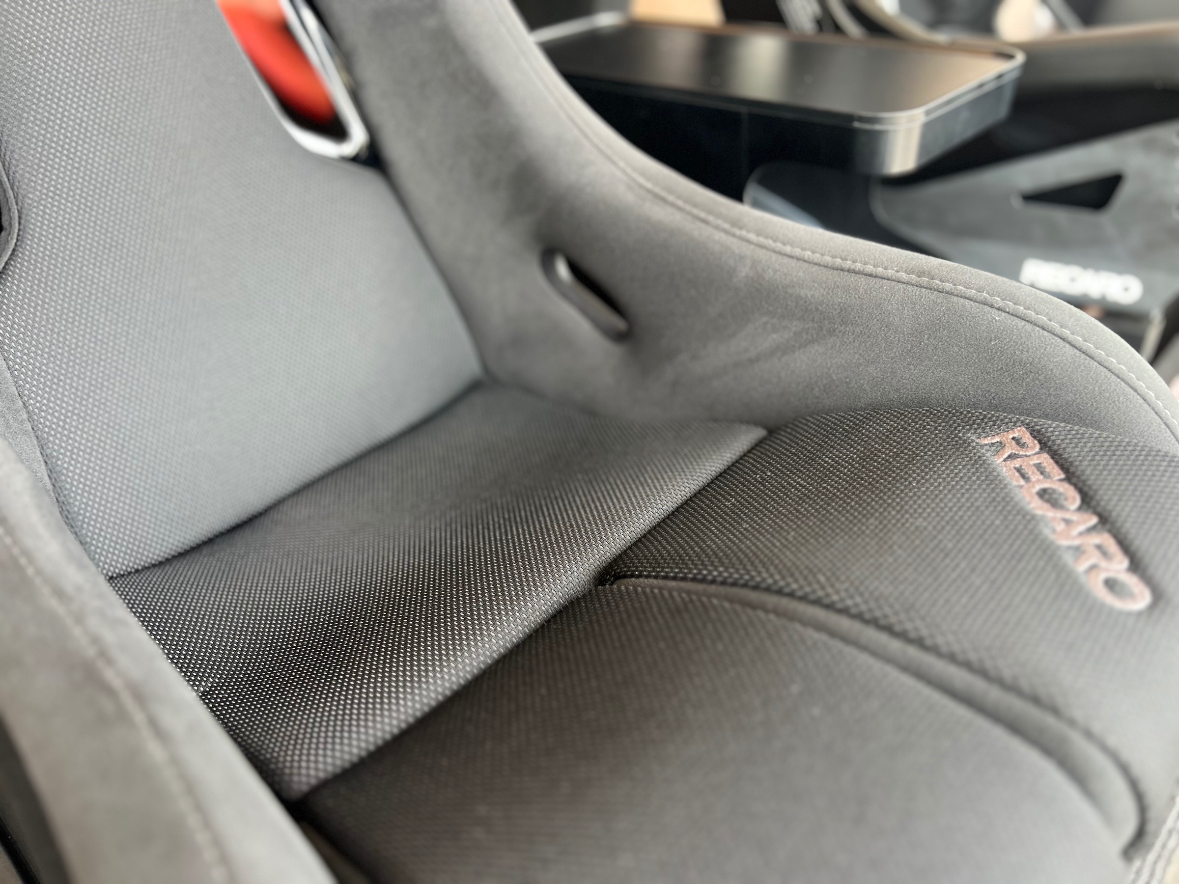 ついに来ましたよ！！ レカロの新商品『 RECARO RSS 』(・ω