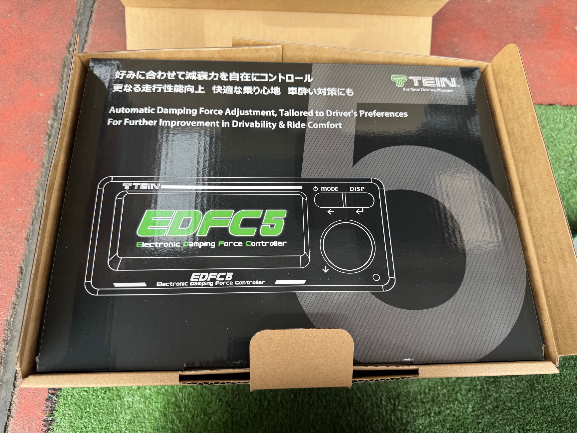 ヴェルファイア TEIN 車高調 EDFC5取り付け | トヨタ ヴェルファイア 足まわり（サスペンション・ブレーキ） | スタッフ 日記 | コクピット 荒井 | 車のカスタマイズにかかわる ...