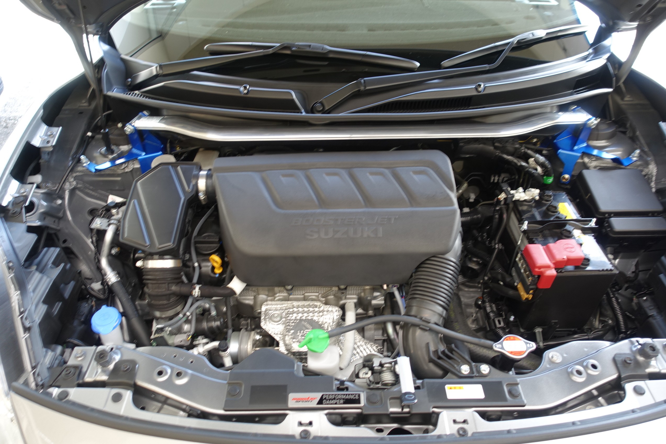 車高調でローダウンしたら次の一手はやっぱりコレ！スズキ スイフトスポーツ（ZC33S）&「BBS RF DB」＋「POTENZA S007A」 | オーナーズカーインデックス | カスタマイズ ...