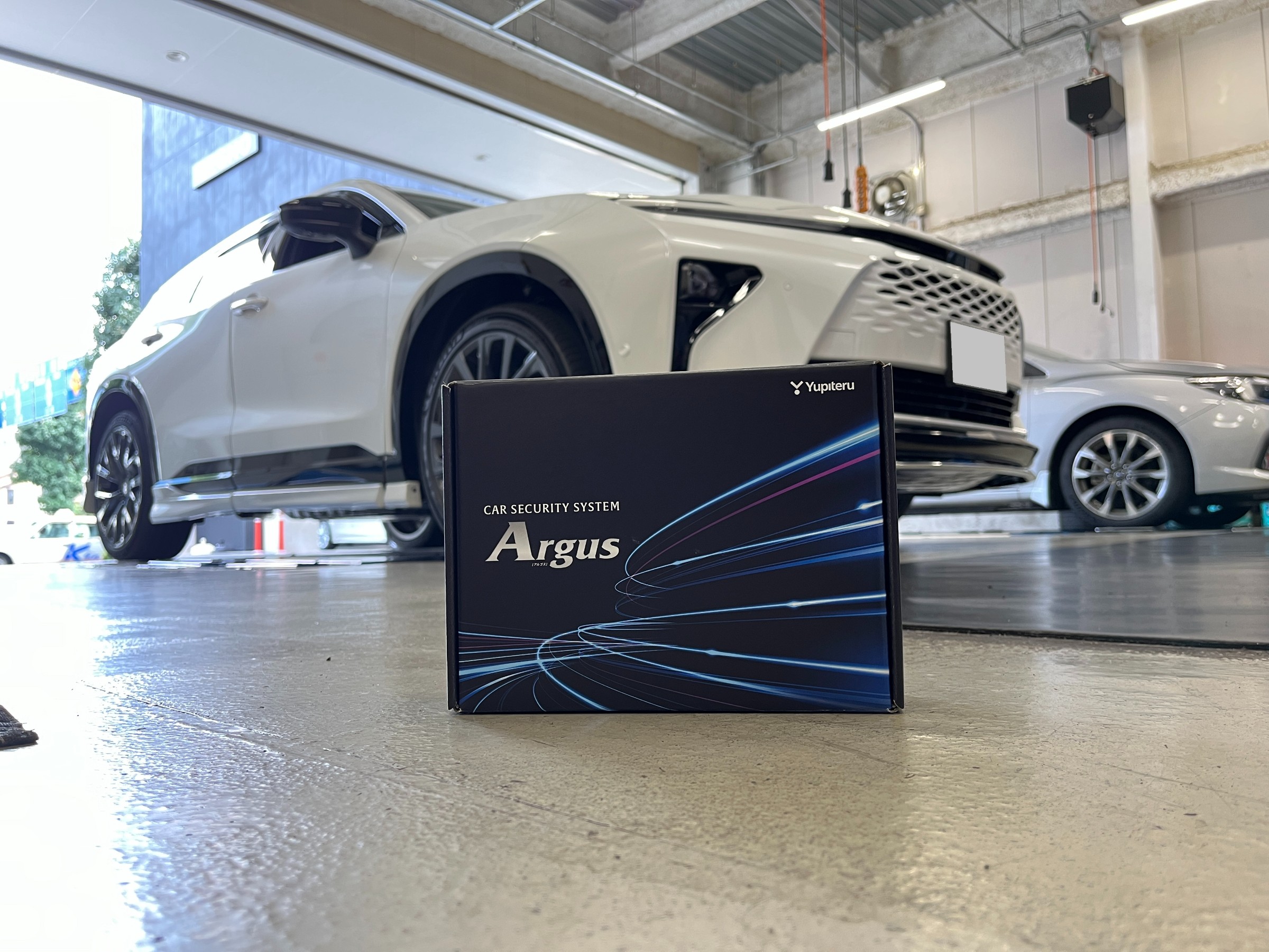 CROWN ESTATE HEV “Argus D1”取付 | トヨタ クラウンエステート HID・LED（その他電装系） HID・LED（その他電装系） > セキュリティシステム取付 ...