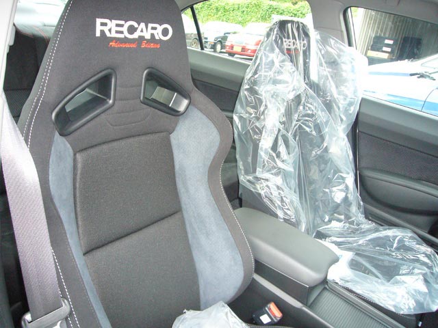FD2 TYPE-R ＋ RECARO！ | ホンダ シビック インテリア インテリア > ステアリング/シート交換 | カスタマイズ 事例集 ...