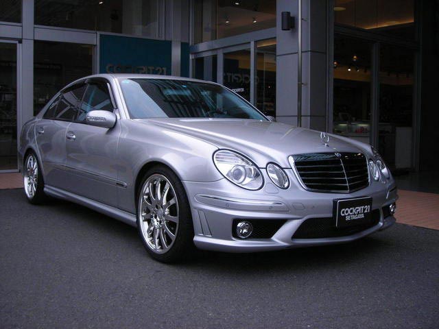 BENZ W211 E350 AMG E63化 前期・中期→後期仕様 第3弾・完成 | スタッフ日記 | コクピット21世田谷 | 車のカスタマイズにかかわるスタッフより