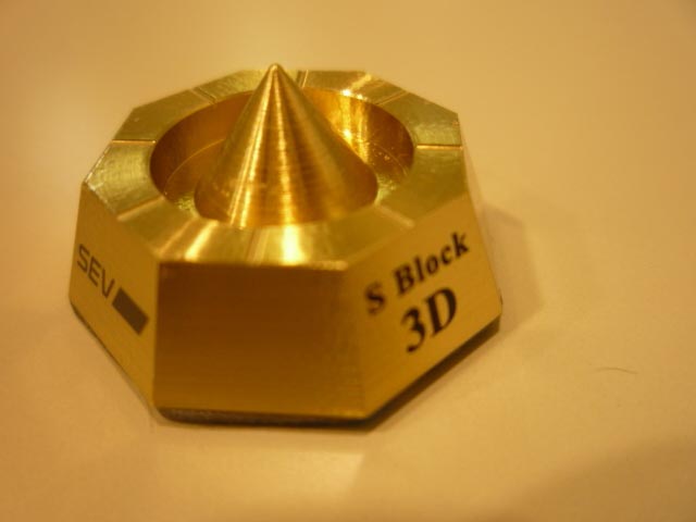 SEV S Block 3D入荷です! | 今日の出来事 | コクピット 西部 | 車のカスタマイズにかかわるスタッフより