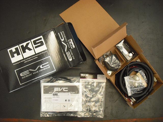 HKS EVC & GDB | スタッフ 日記 | コクピット 荒井 | 車のカスタマイズにかかわるスタッフより