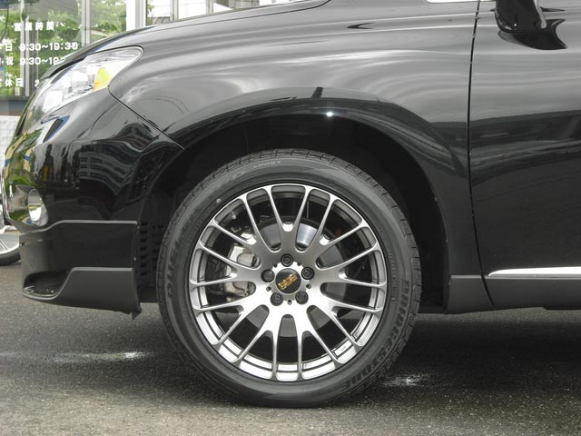 BBS RN & レクサス RX | スタッフ 日記 | コクピット 荒井 | 車のカスタマイズにかかわるスタッフより