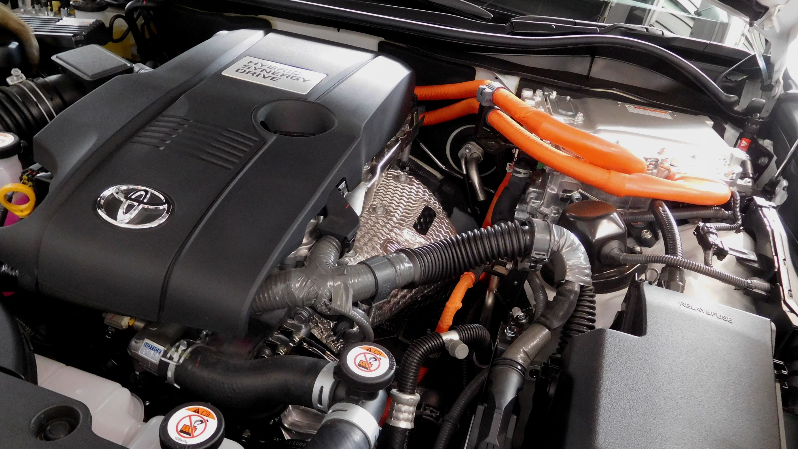 トヨタ AWS211 クラウン アスリート ハイブリッド に車高調取付と4輪アライメント調整 ／ CUSCO特注 | トヨタ クラウン アスリート 足まわり（サスペンション・ブレーキ ...