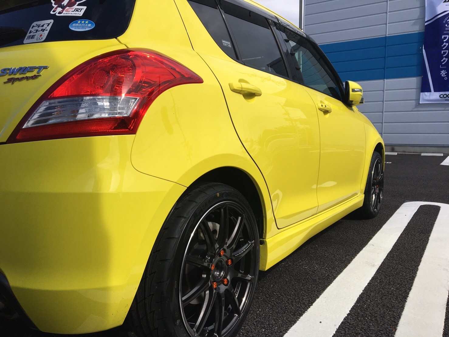 RECARO ＆ RAYS × SWIFT SPORT ZC32S | スタッフ 日記 | コクピット 荒井 | 車のカスタマイズにかかわる ...