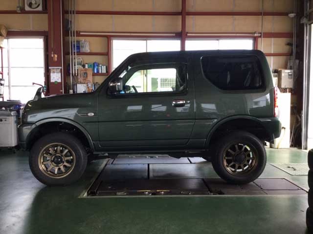 ジムニーJB23W 2インチアップ☆ | スズキ ジムニー | スタッフ日記 | コクピットロフト 長岡川崎店 | 車のカスタマイズにかかわるスタッフより