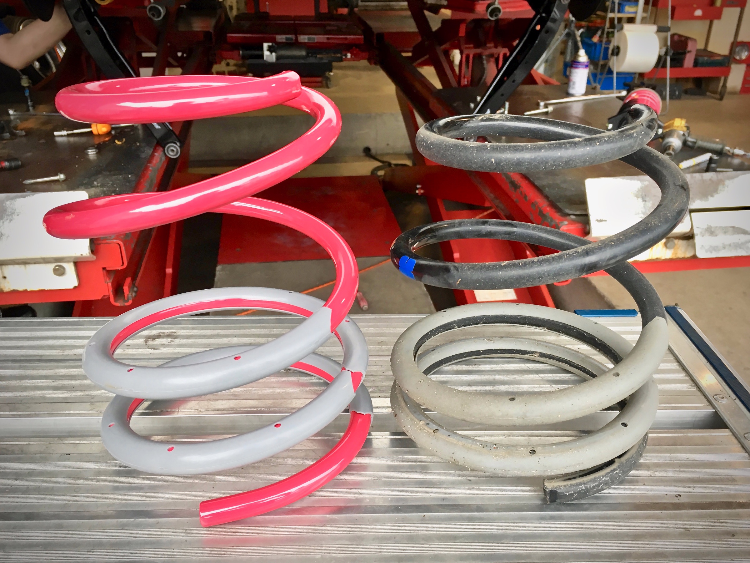 STI COIL SPRING | ☆メモらんだむ★ | コクピット 福島 | 車のカスタマイズにかかわるスタッフより