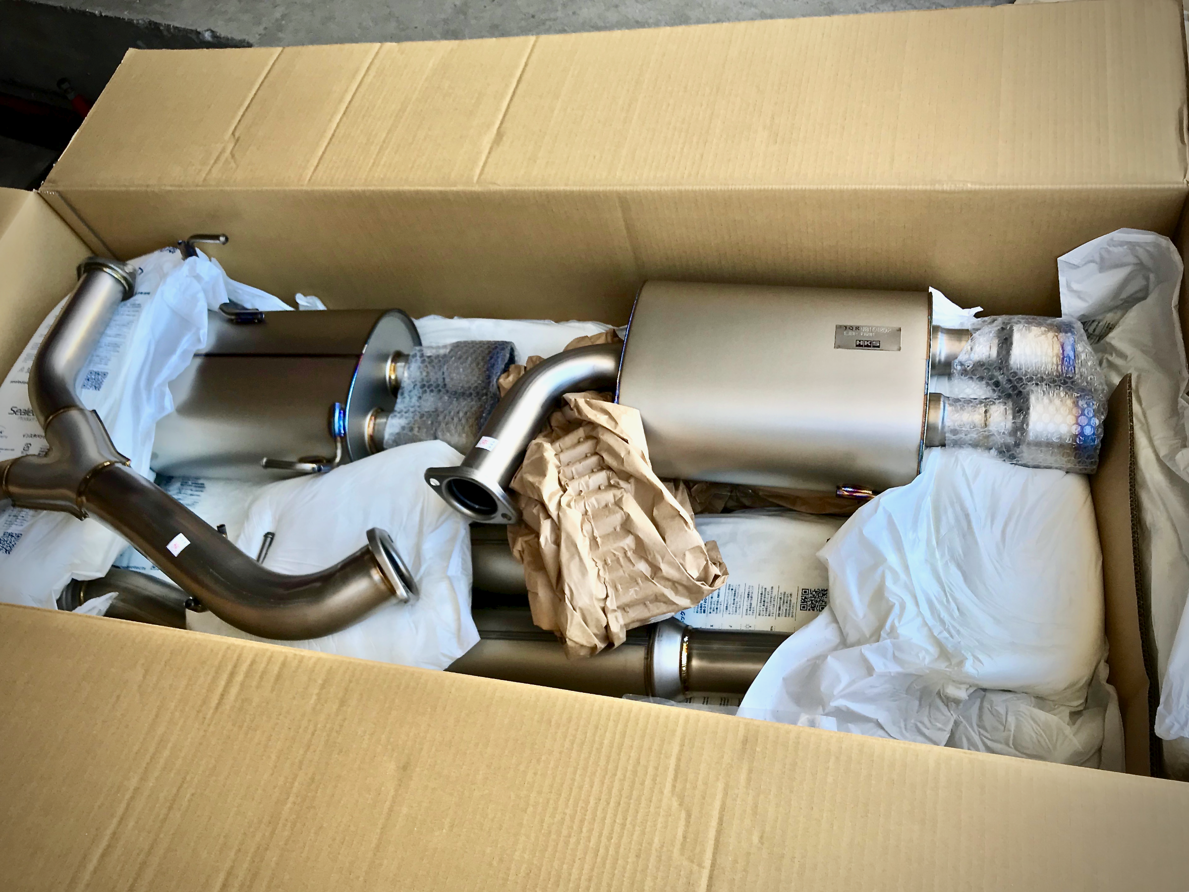 VAB D型 SUBARU WRX STI Type S HKS Super Turbo Muffler Titanium Ver.（HKS 45周年 数量限定 フルチタンマフラー ...