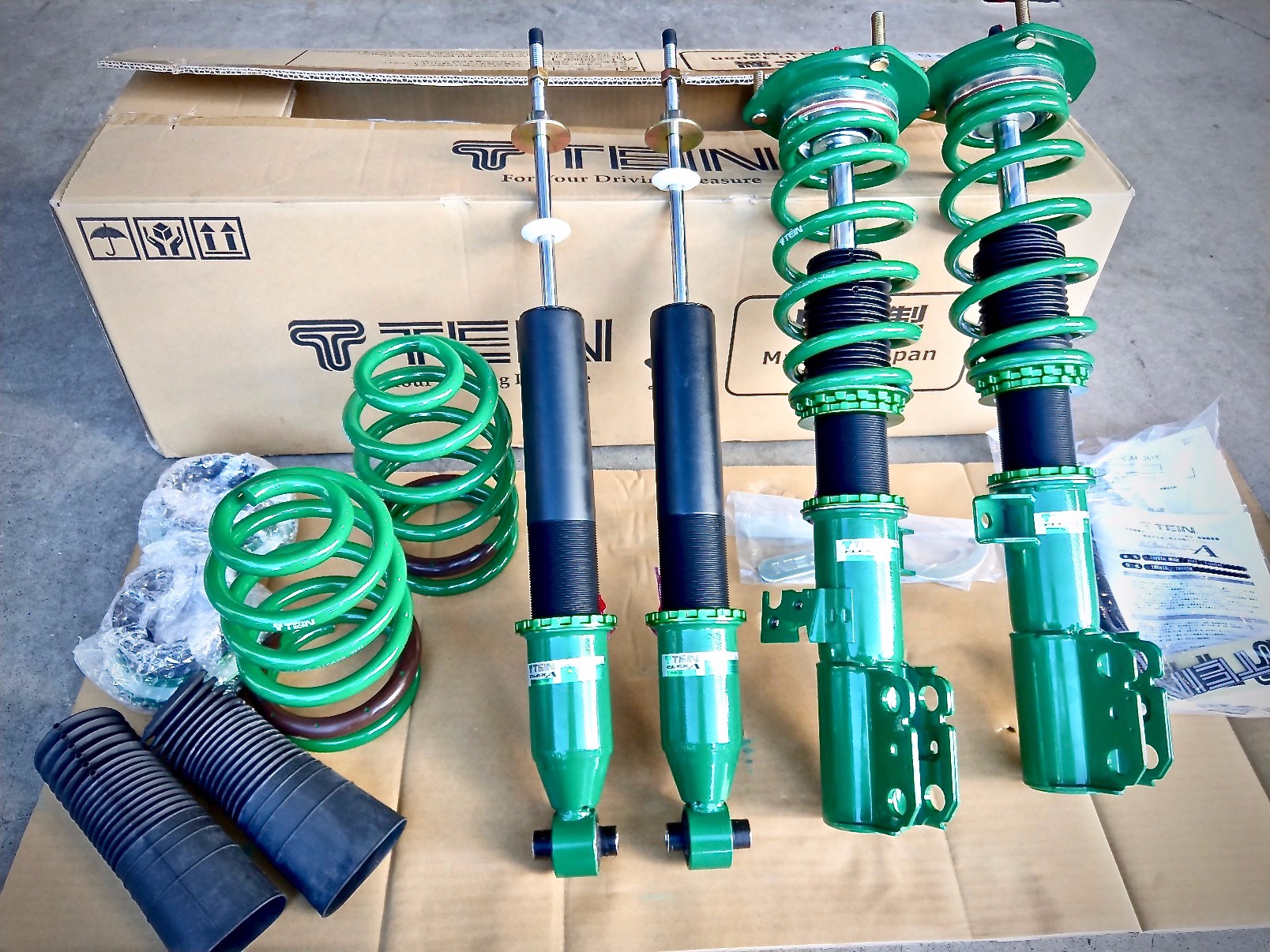 90系 ノア ヴォクシー VOXY 車高調 TEIN FLEX-Z 取り付けセット 全長調整式減衰力調整16段 千葉県柏市の店舗で取り付け 【限定セール！】