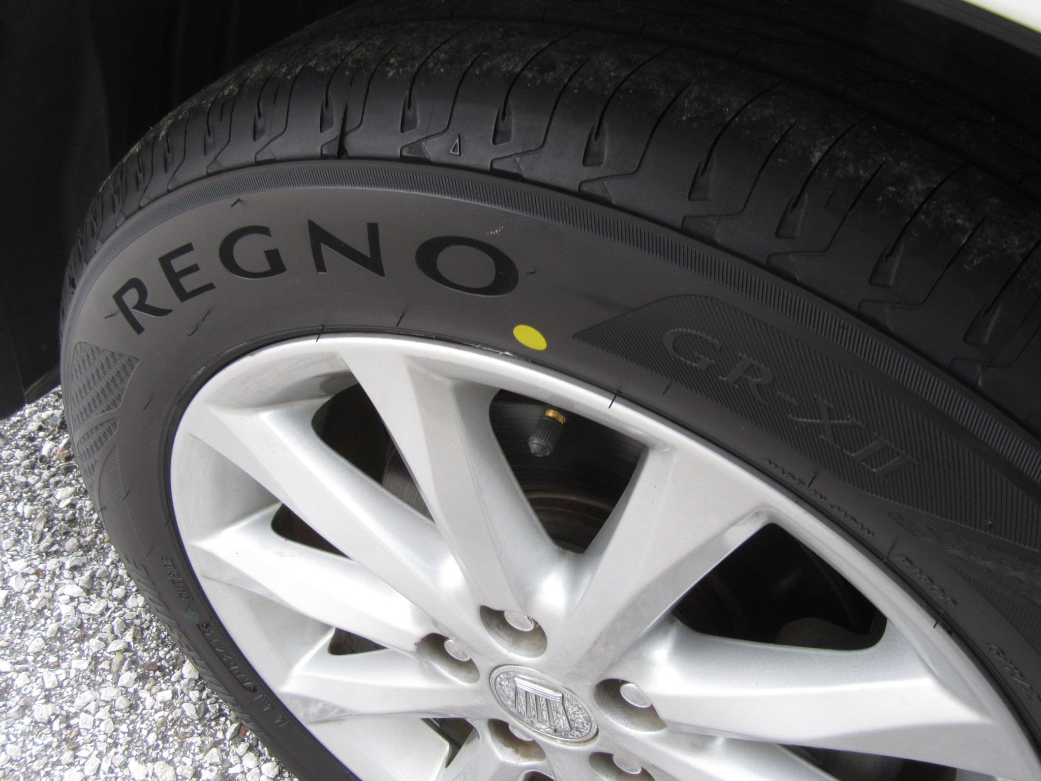 トヨタ クラウン（GRS202）&REGNO GR-XⅡ（レグノ ジーアール・クロスツー） | トヨタ クラウン | タイヤ交換事例 ...