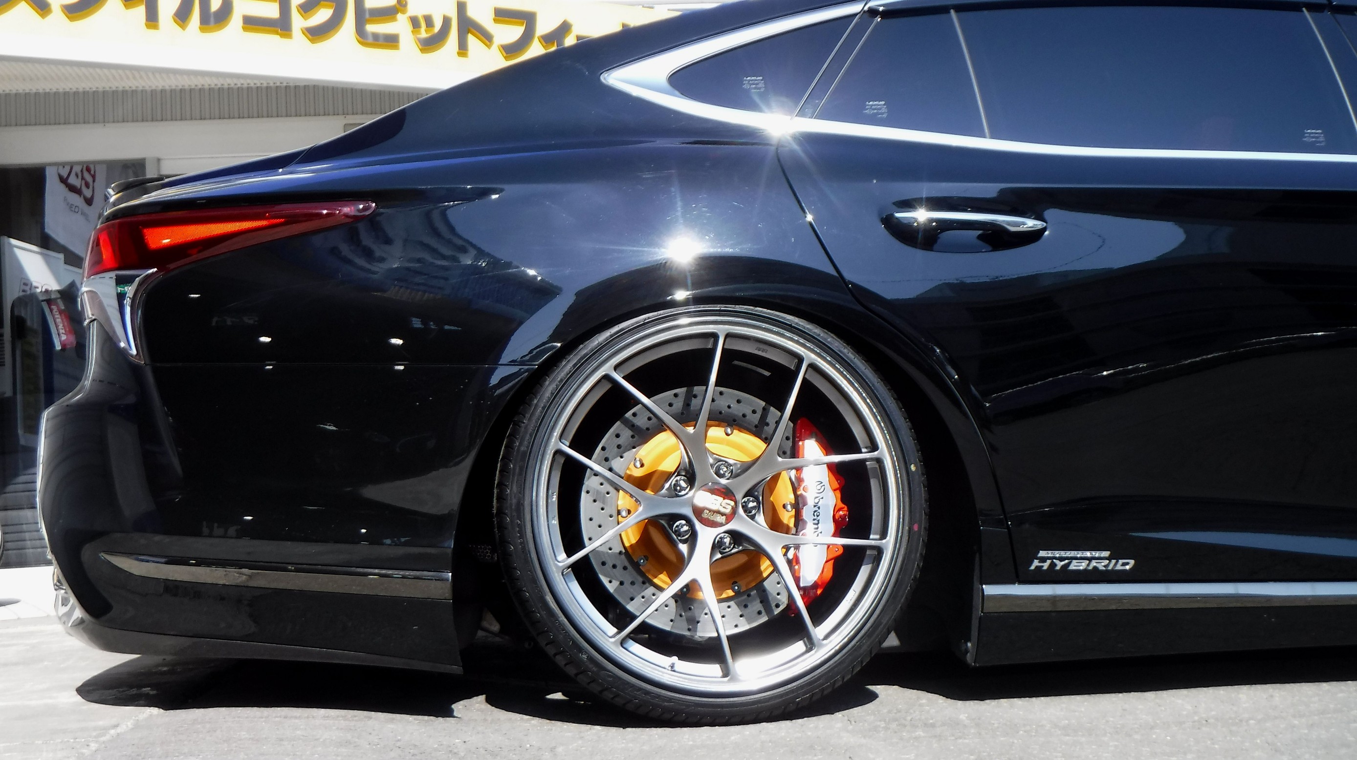 LEXUS LS500h F SPORT GVF50 + BBS RI-D (DB) と 4輪アライメント調整作業 | レクサス LS ...