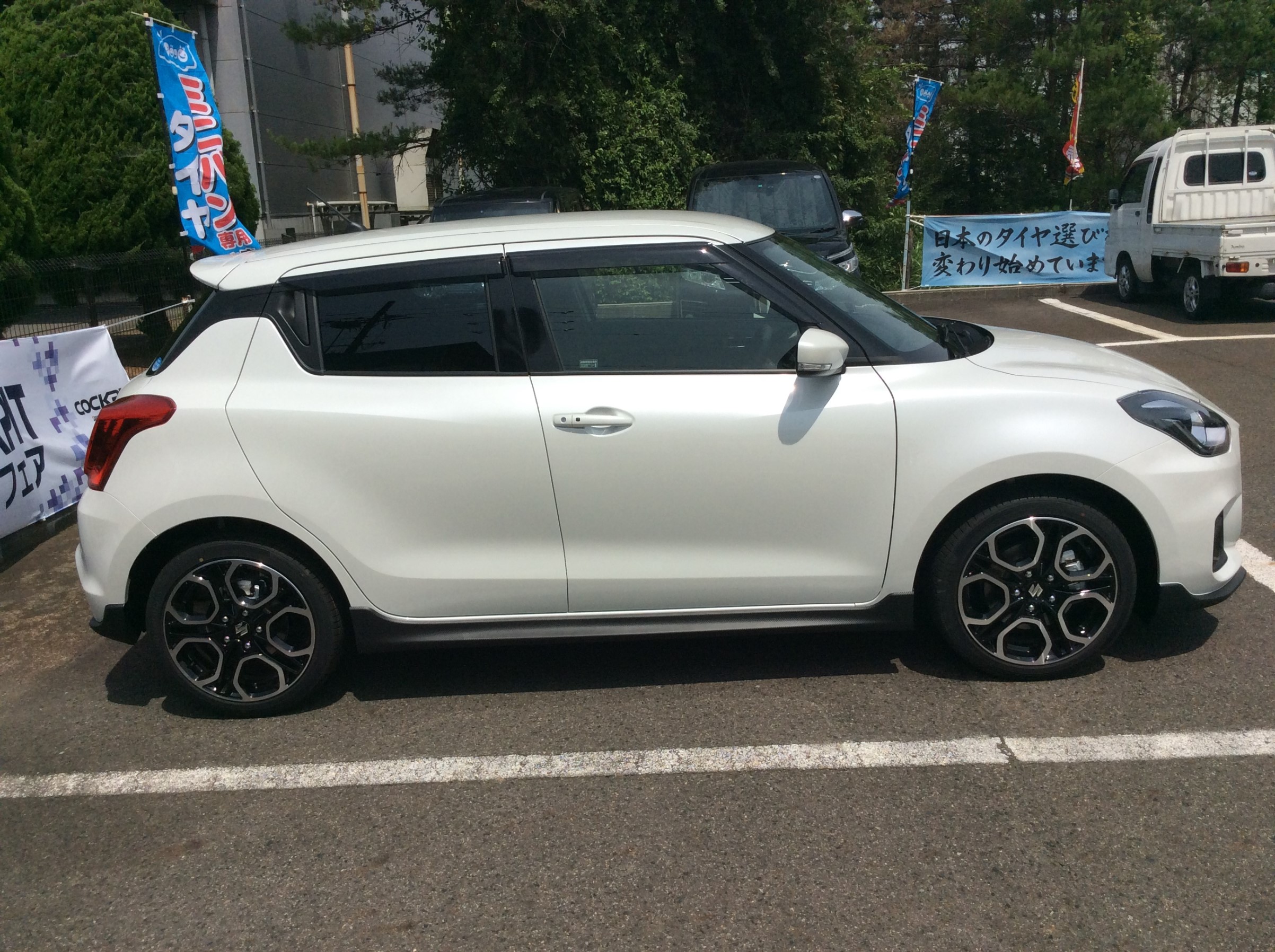 ZC33スイフトスポーツ、やっと納車！ | デモカー紹介 | カスタマイズカー紹介 | コクピット 312トヨオカ