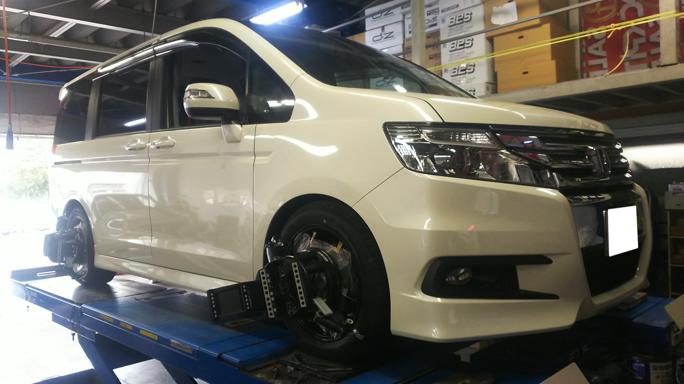 RK5 STEPWAGON SPADA | オーナーズカーインデックス | カスタマイズカー紹介 | コクピット モリオカ | お客さまの車 ...