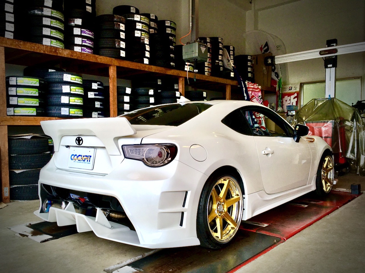 ZN6 TOYOTA 86 KUHL RACING 01R-GT REAR BUMPER & REAR FLOATING DIFFUSER ...