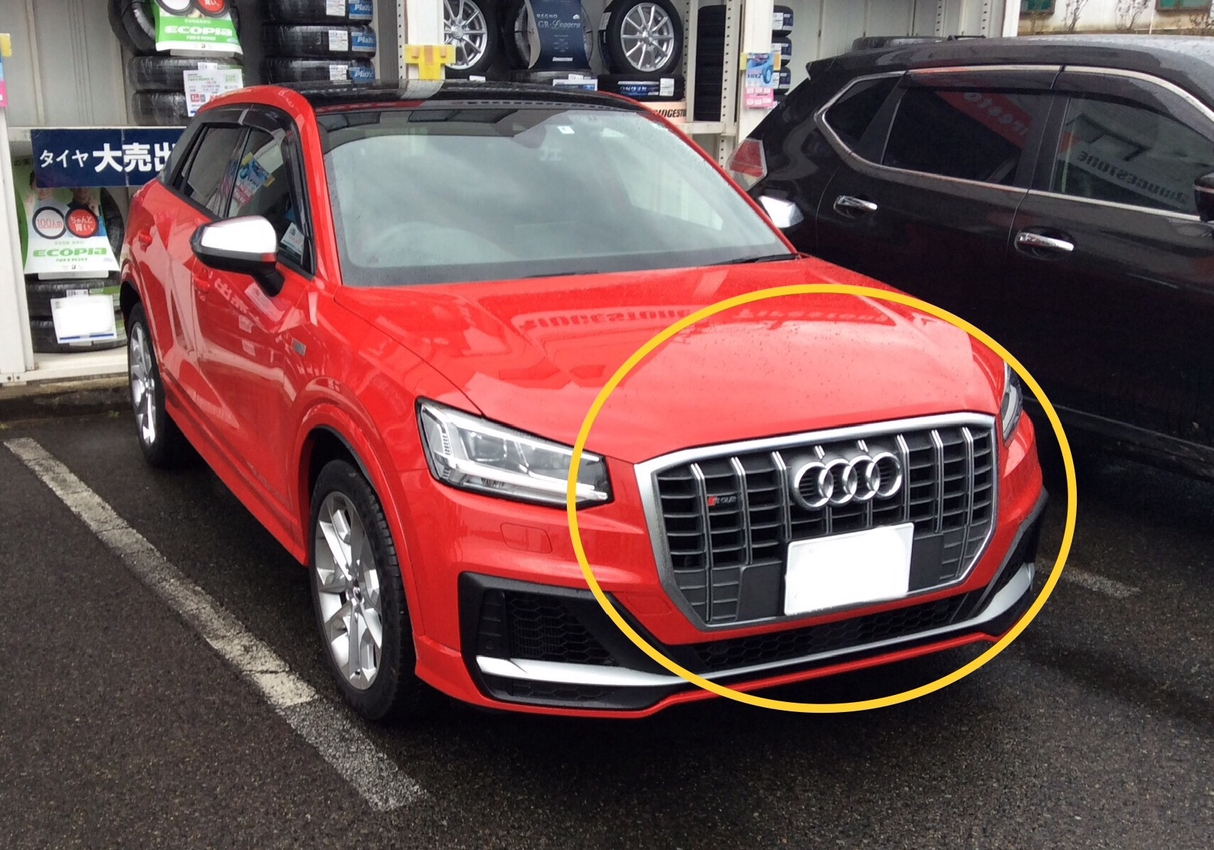 AUDI 「 SQ2 」の「 RS Lookグリル 」交換！ | アウディ Q2 エクステリア | スタッフ日記 | コクピット モリオカ ...
