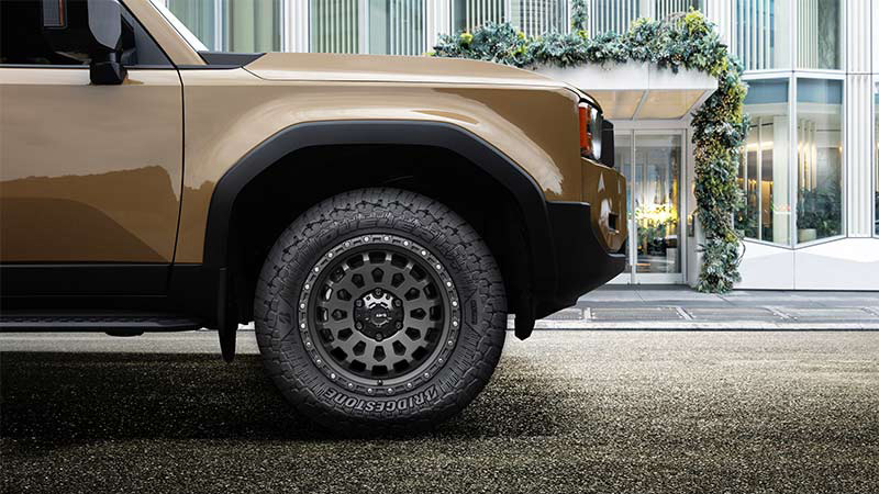 限定モデルの「REGNO GR-XⅢ B Edition」と「DUELER A/T002 TYPE G」について教えて。 | COCKPIT 【ブリヂストンのカー用品店】